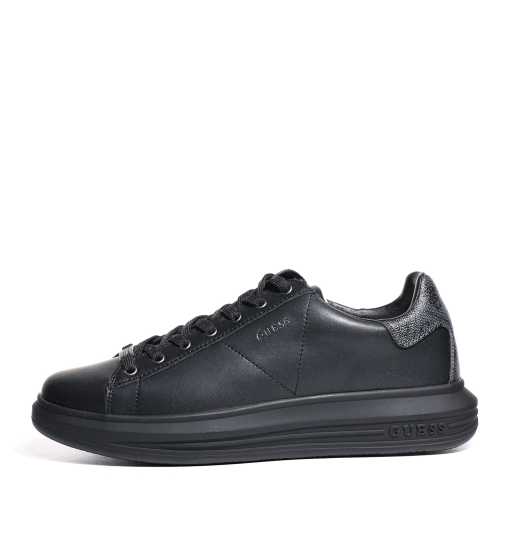 GUESS Size 44