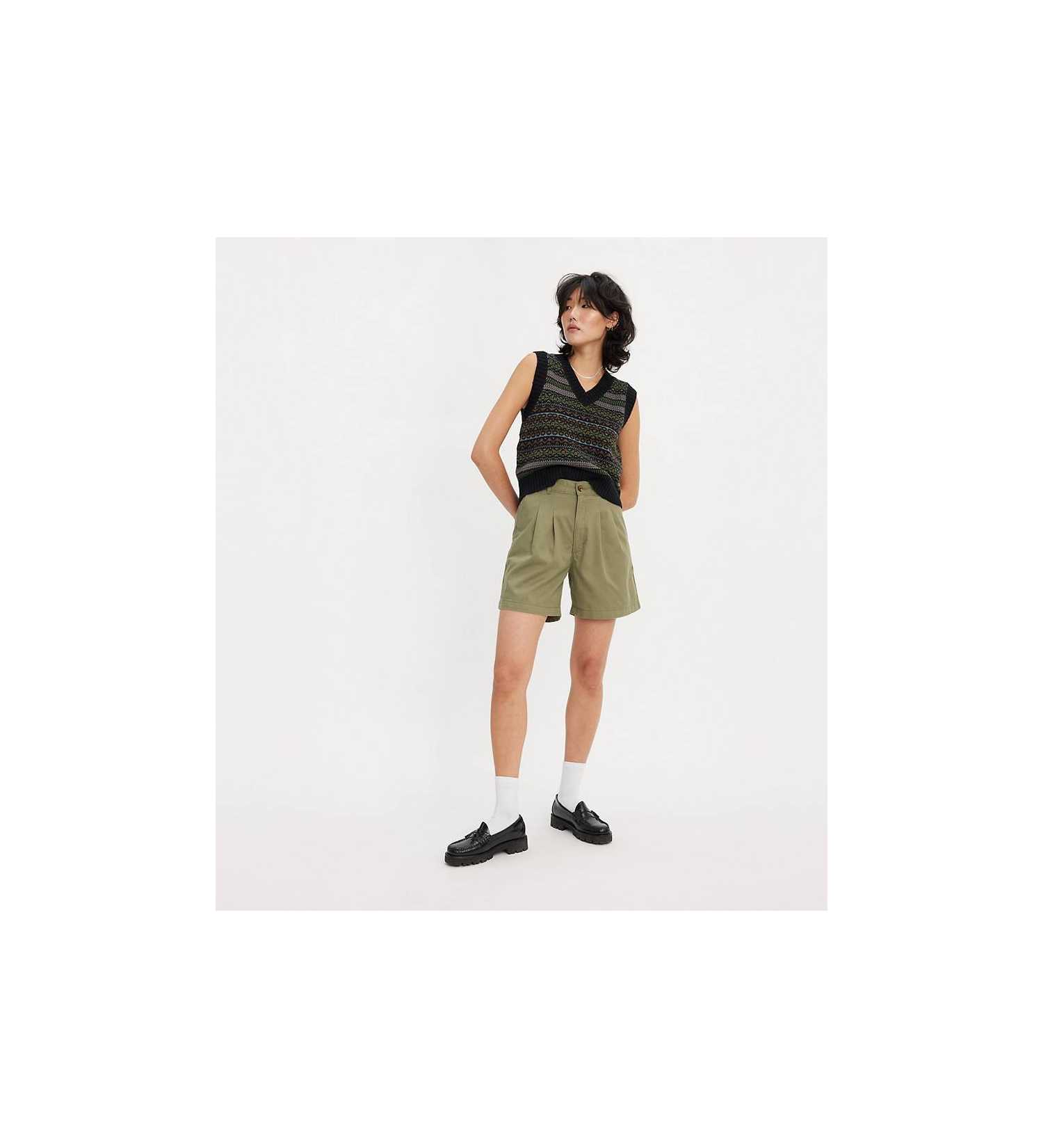 Levis® - Pleated Trouser Short Waist Size 23